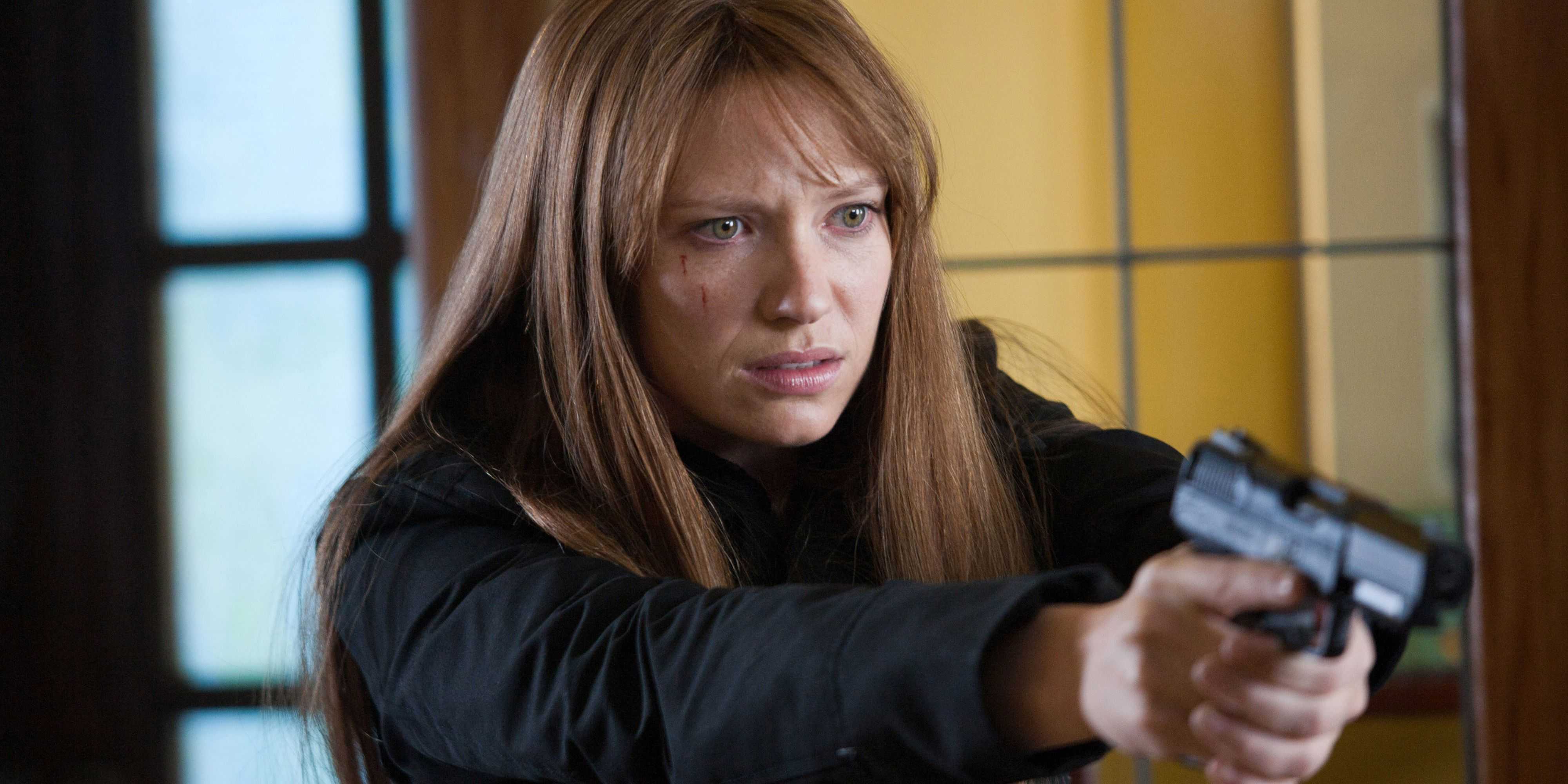 Fringe: The Ultimate Episodic Sci-Fi Show of the 21st Century