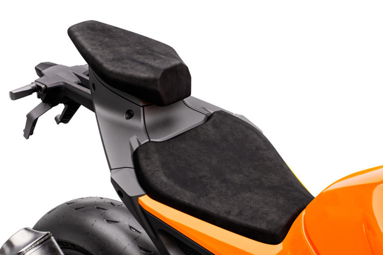 KTM 990 RC R: la nuova supersportiva con DNA della MotoGP
