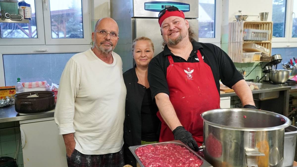 Ano, šéfe: U Tří kytar se hraje o všechno. Zdeněk Pohlreich míří do ...