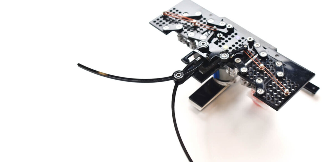Programming robots with rubber bands