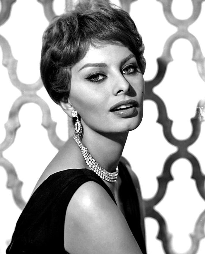 Sophia Loren’s Life in 40 Photos: From Italian Beauty to Hollywood Legend
