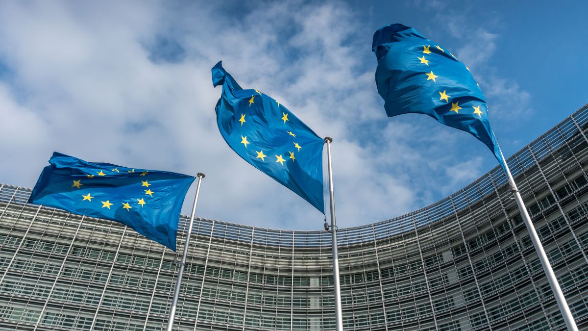 Varejo da zona do euro tem queda em abril