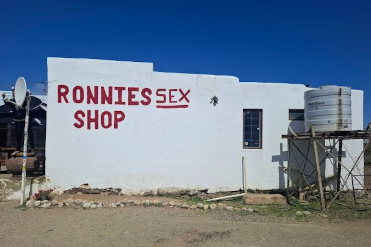 Iconic Ronnie’s Sex Shop along Route 62 up for sale