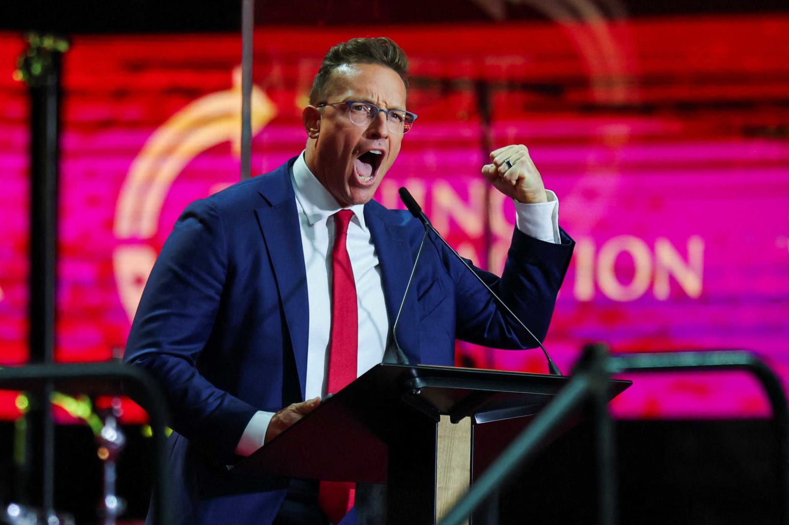 MAGA influencer flips when called out on false claim