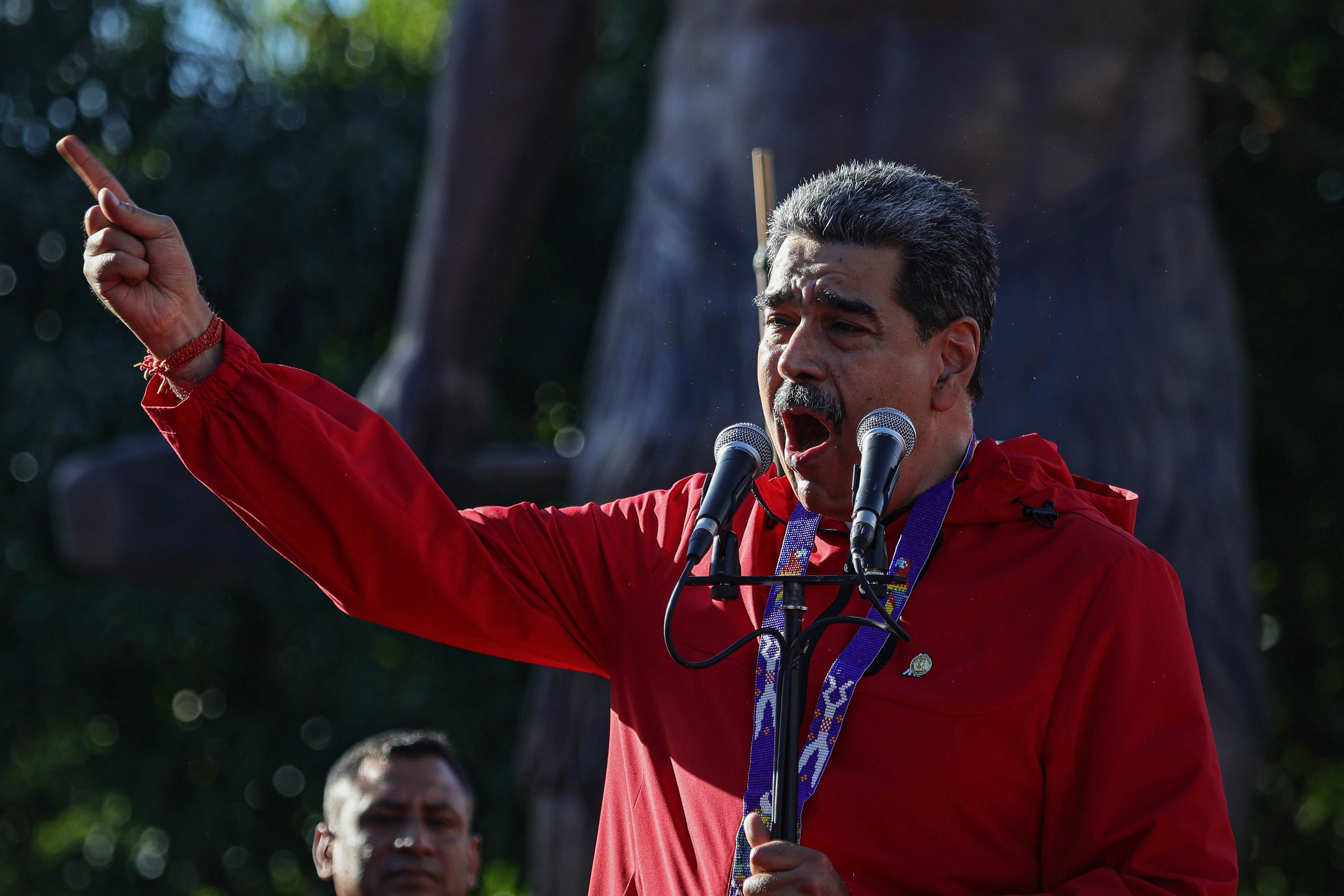 Trump admin makes plans for lethal strikes, CIA action in Venezuela