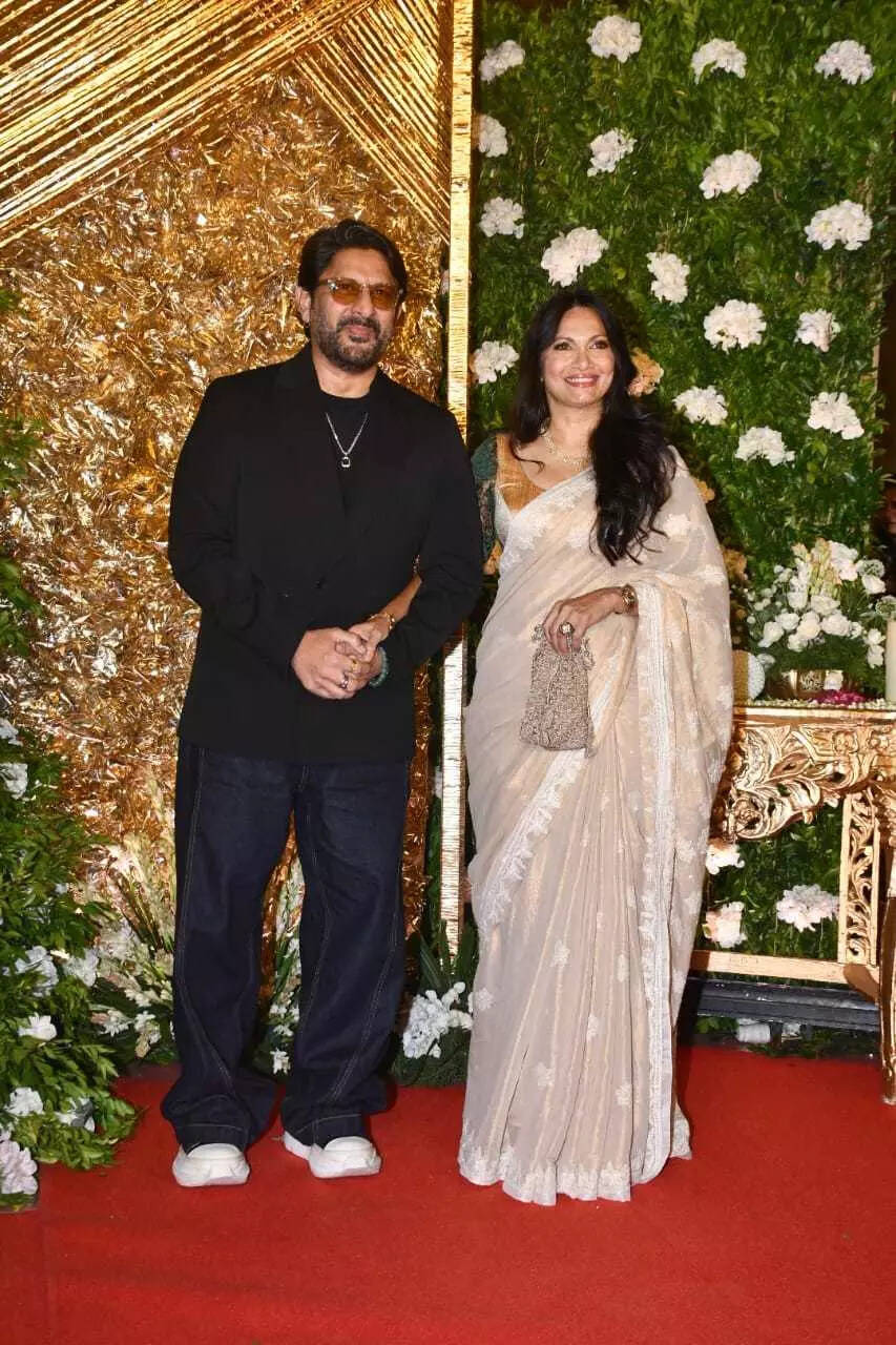 Ramesh Taurani’s Diwali bash: Hrithik Roshan, Pooja Hegde, Sonakshi ...