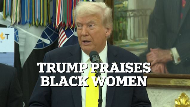 Trump hails 'beautiful black women' wearing MAGA hats in Chicago