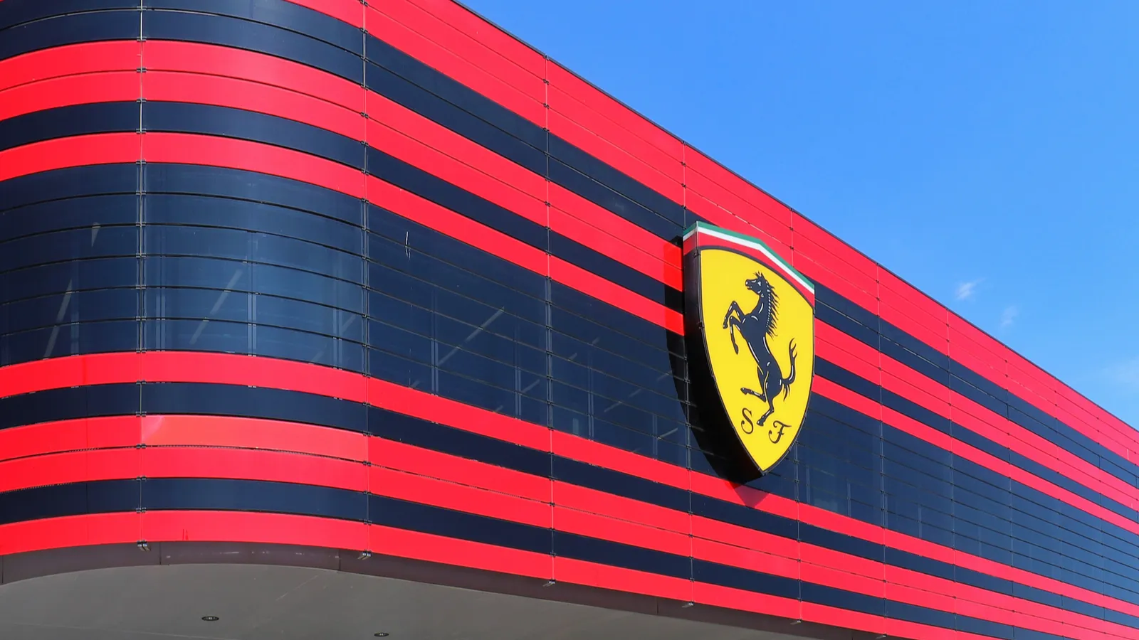 This 1,400-mile Ferrari 458 Spider just shocked the auction market