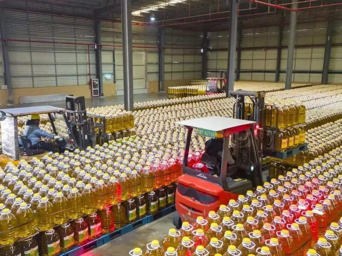 Trump targets China cooking oil trade - but sales were already tanking