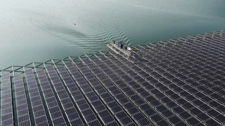 New honeycomb floating solar system uses pyramid-like geometry for ...