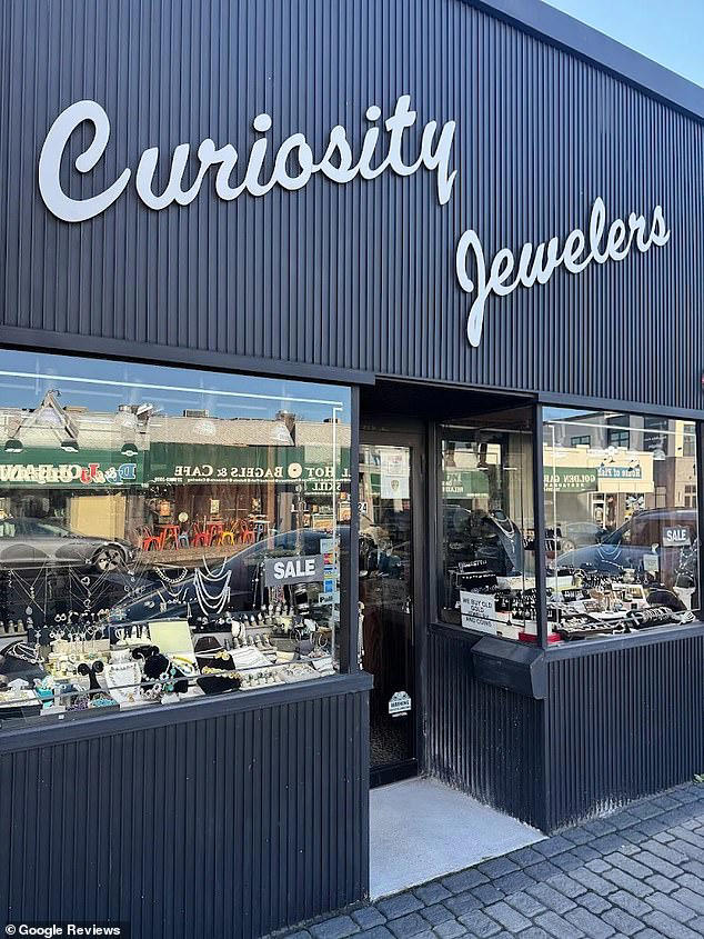 Meet the 101-year-old woman who still goes to work 6 days a week