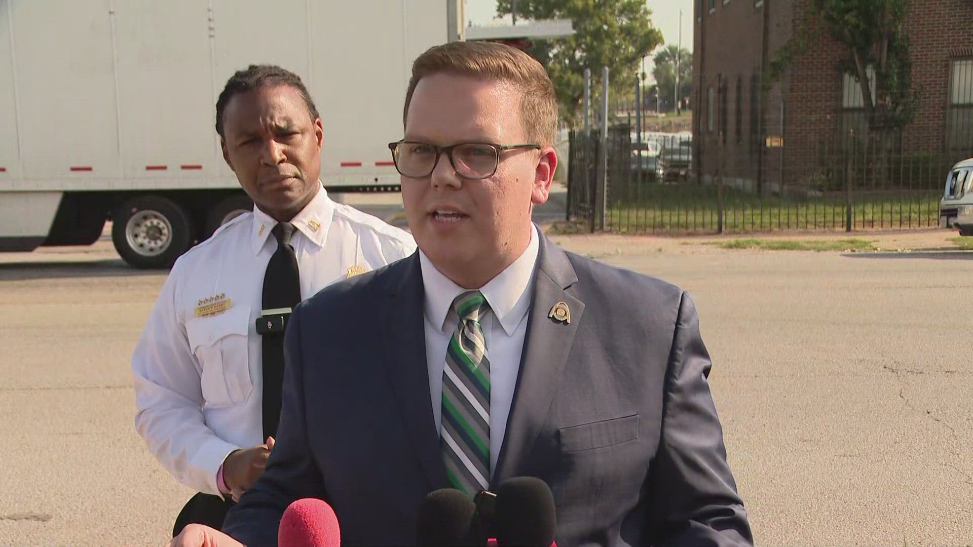 Police: no injuries after active shooter reports in St. Louis; FBI and ...