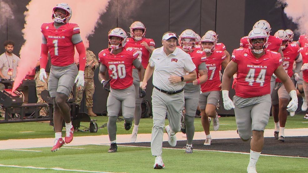 UNLV's Dan Mullen named to Bear Bryant Coach of the Year watchlist