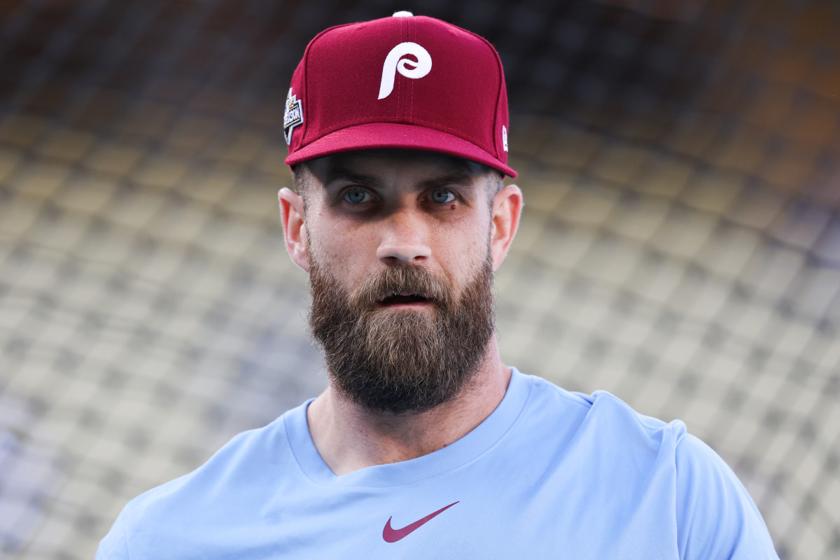 Rob Thomson reveals Bryce Harper's arrival timeline for spring training