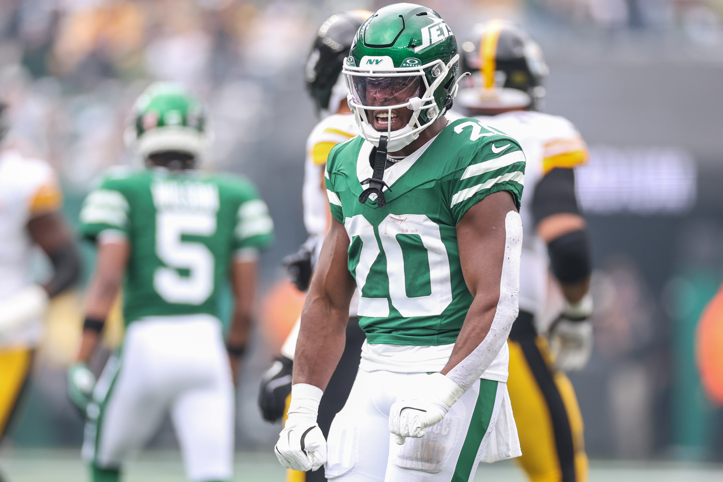 Trade Deadline Buzz, Breece Hall, Browns Trade Candidates, Dolphins ...