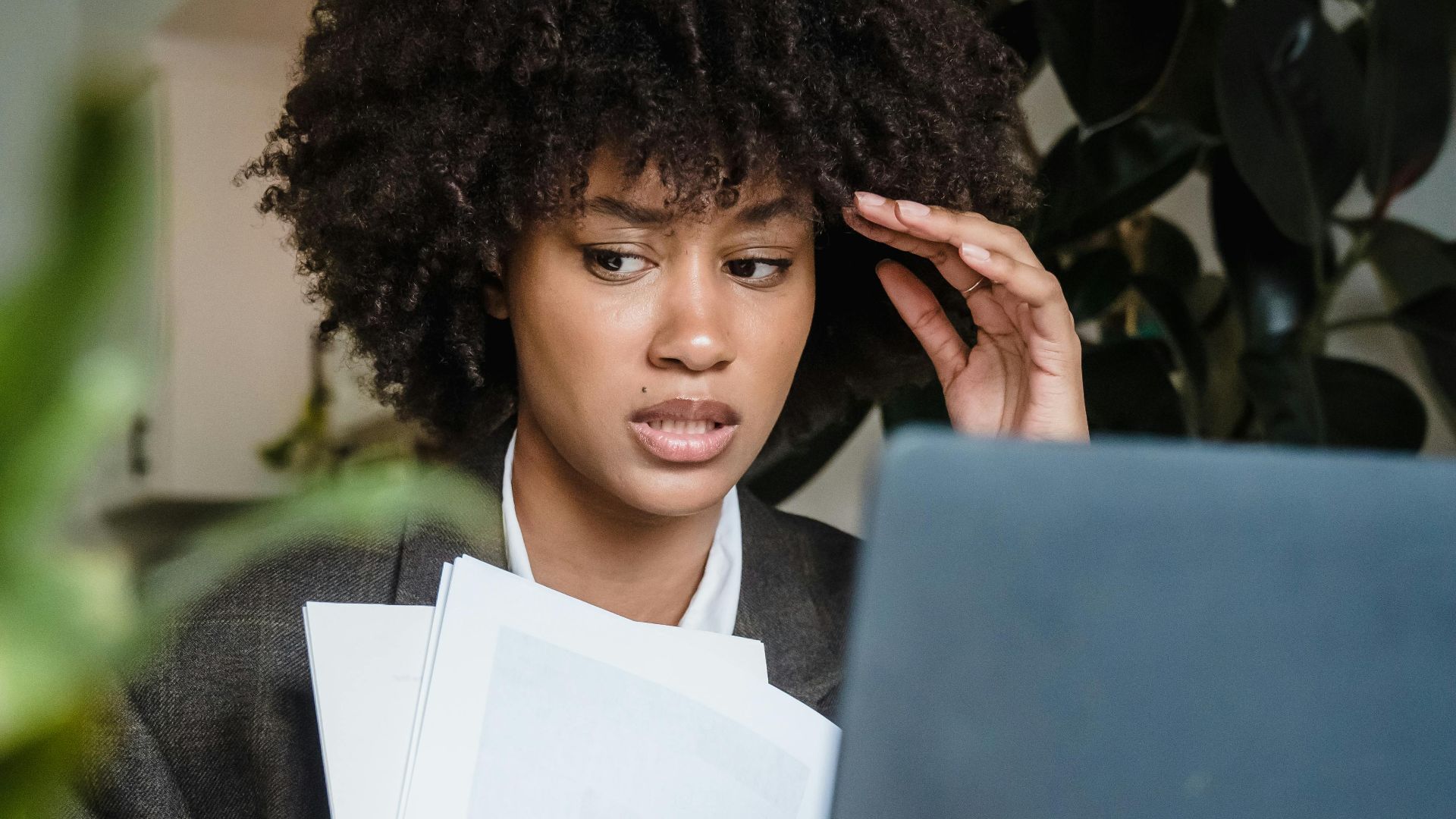 10 Reasons An IT Degree Is Useless In 2025 & 10 Tech Degrees To Get Instead