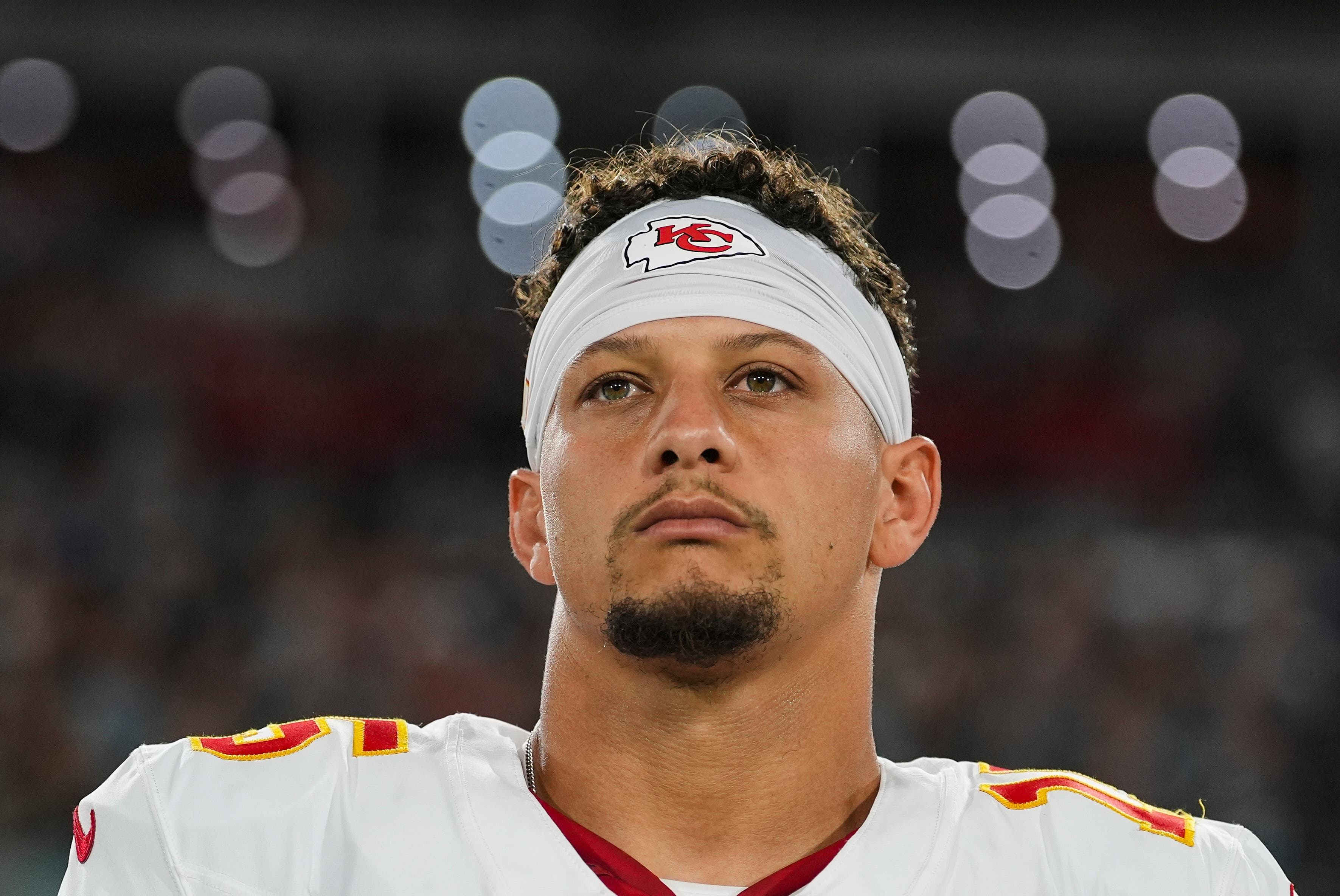 Chiefs QB Patrick Mahomes praying for teammate amid puzzling absence
