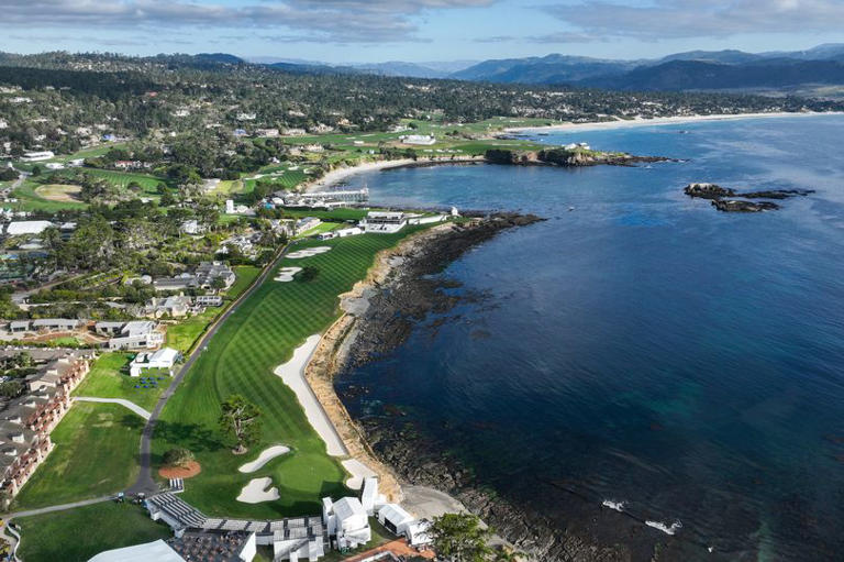 How to play at Pebble Beach? How much are green fees and can anyone play