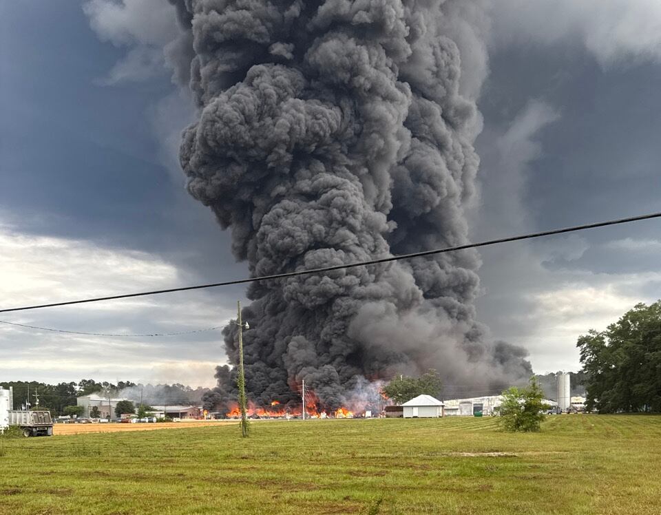 Records show FBI assisted investigators’ post-fire search of Smitty’s ...