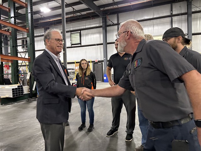 Governor Braun returns to Summit City to celebrate Indiana businesses