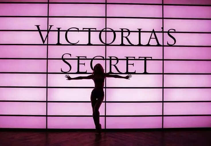 Victoria Secret Fashion Show 2025 Time and Where to Watch: Location ...