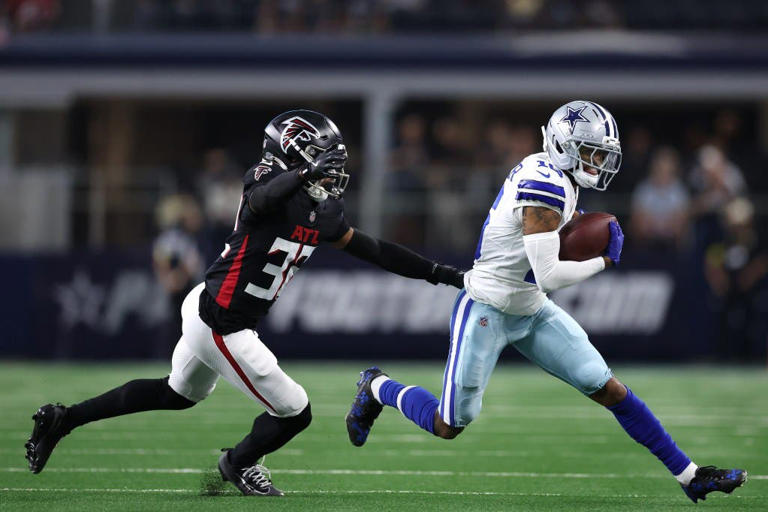Cowboys cut wide receiver amid CeeDee Lamb news