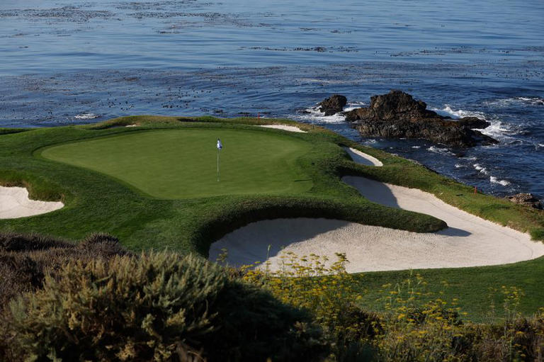 How to play at Pebble Beach? How much are green fees and can anyone play