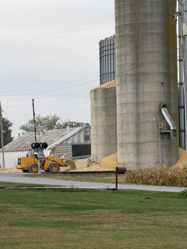 UPDATE: Power restored in Martinton after grain bin collapse