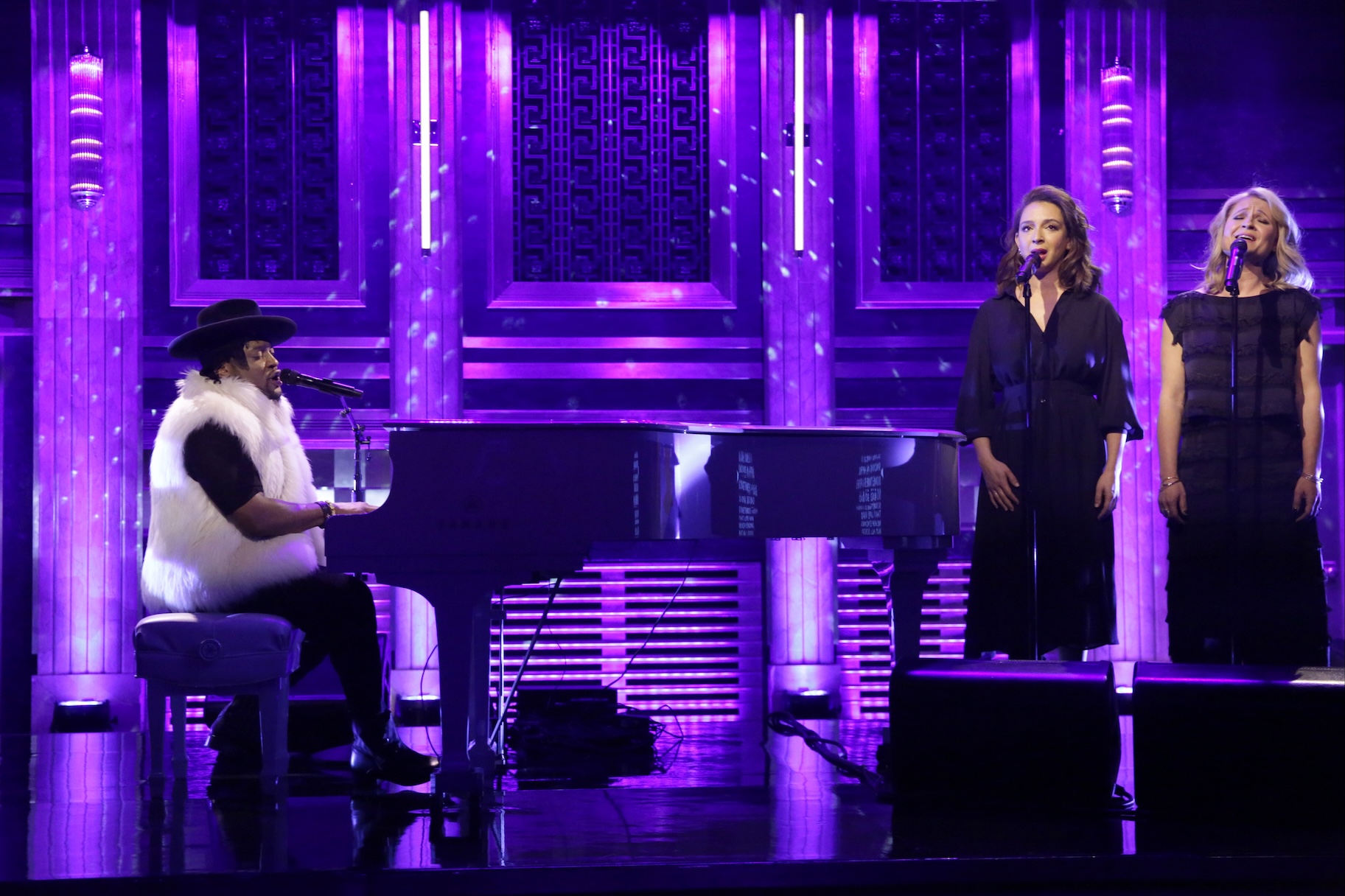D'Angelo's Dazzling, Emotional Prince Cover with Maya Rudolph Might ...
