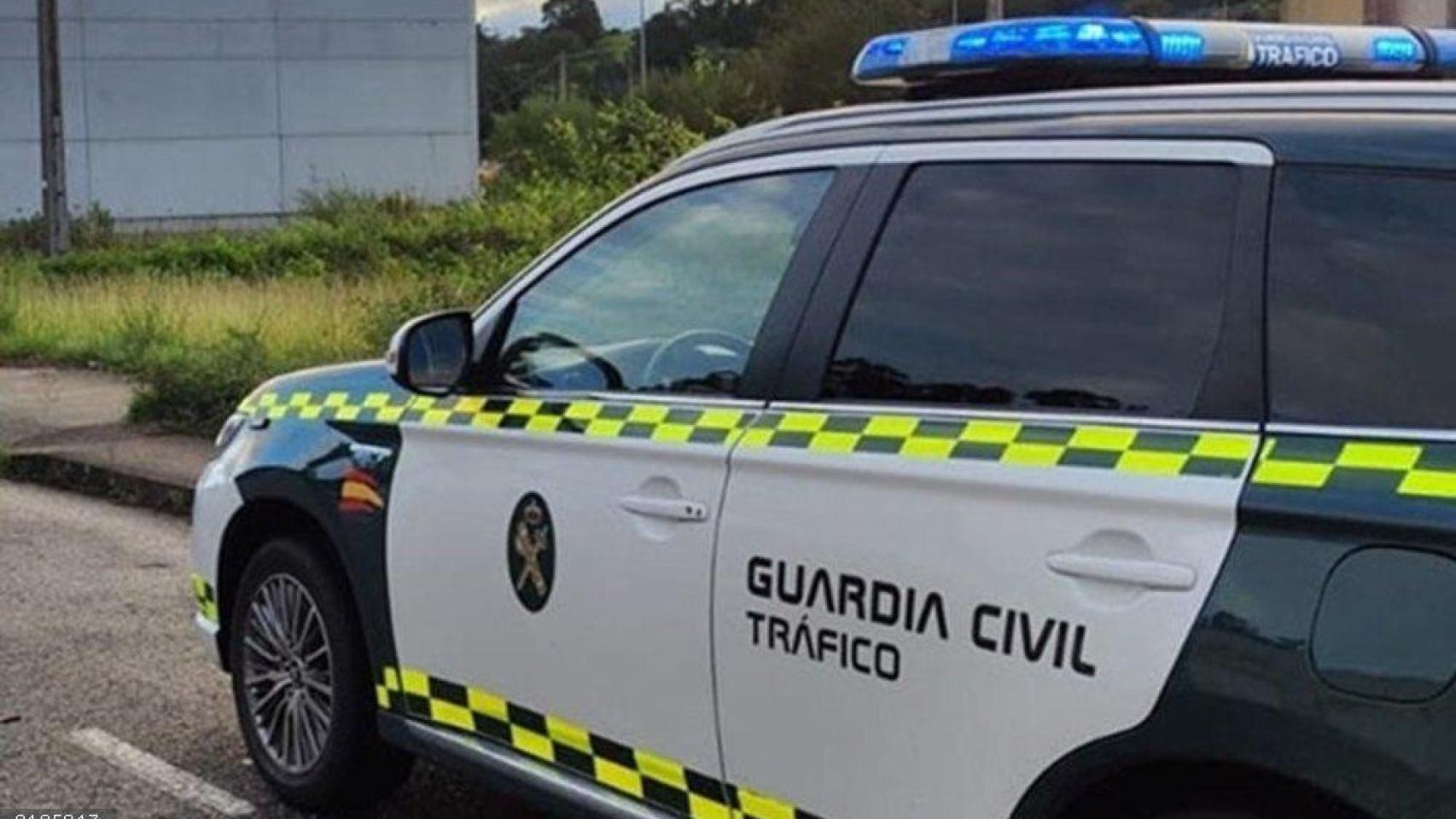 Muere un hombre tras salirse su coche de la carretera, chocarse con un ...