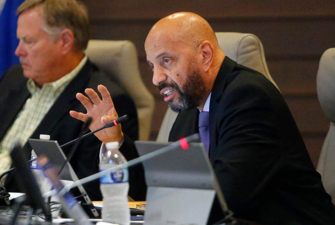 Columbus councilor Bruce Huff announces he will not seek reelection