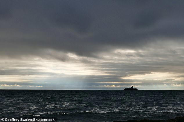 'Anti-cyclonic gloom' grips Britain: Weather phenomenon brings grey and ...