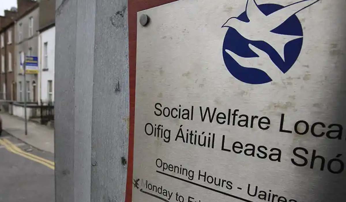 Which groups will get two social welfare Christmas bonuses?