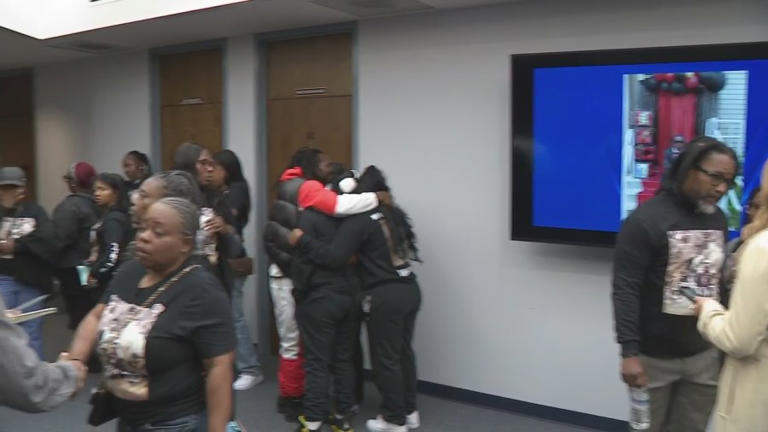 Family members call for justice after 15-year-old fatally shot in New Haven