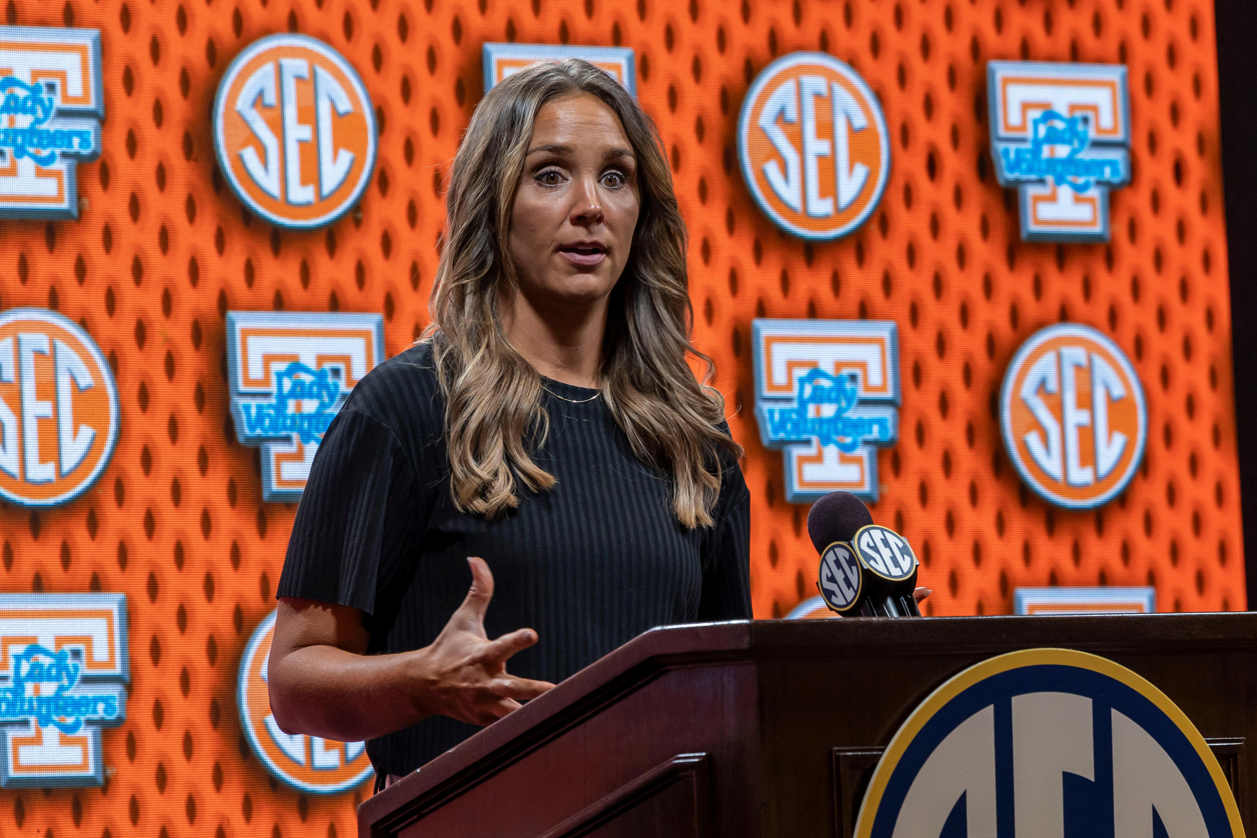 Kim Caldwell previews Lady Vols basketball at SEC media days