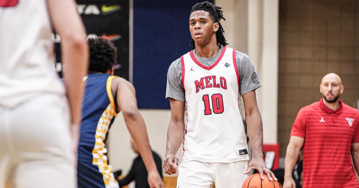 Four-star PF Chase Foster commits to Pitt