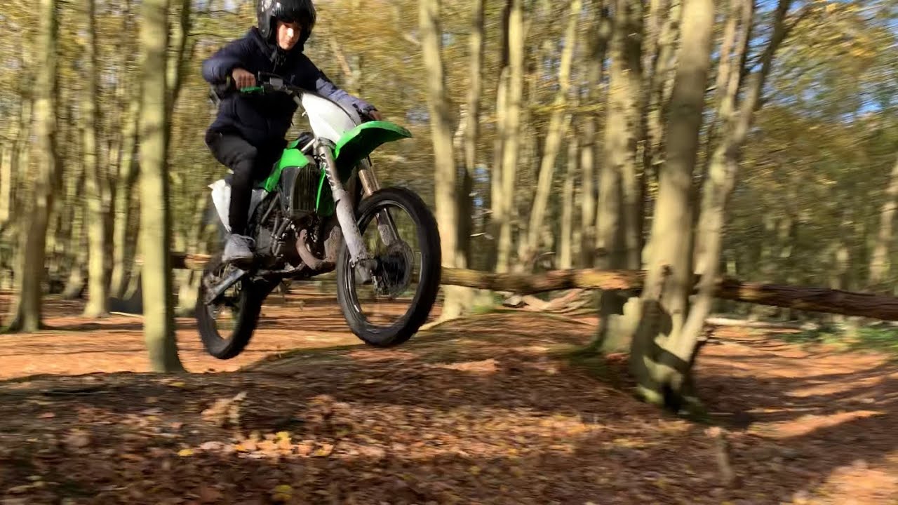 Jumping trails and ramps on the KX 85 bike