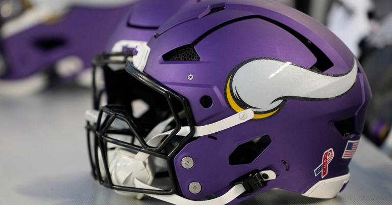 Former Vikings Star Nukes Tim Walz's Failure to Protect Girls in Sports ...