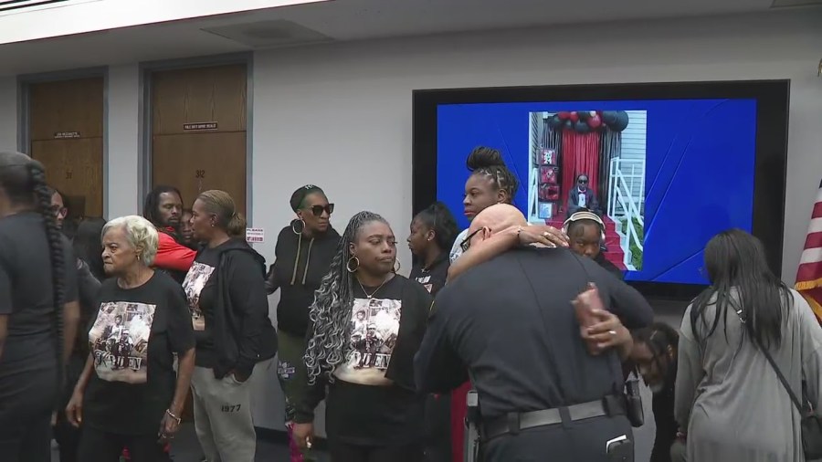 Family members call for justice after 15-year-old fatally shot in New Haven