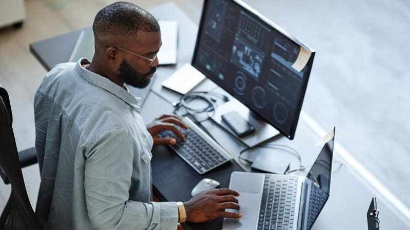 How To Become A Computer Programmer: A Step-By-Step Guide