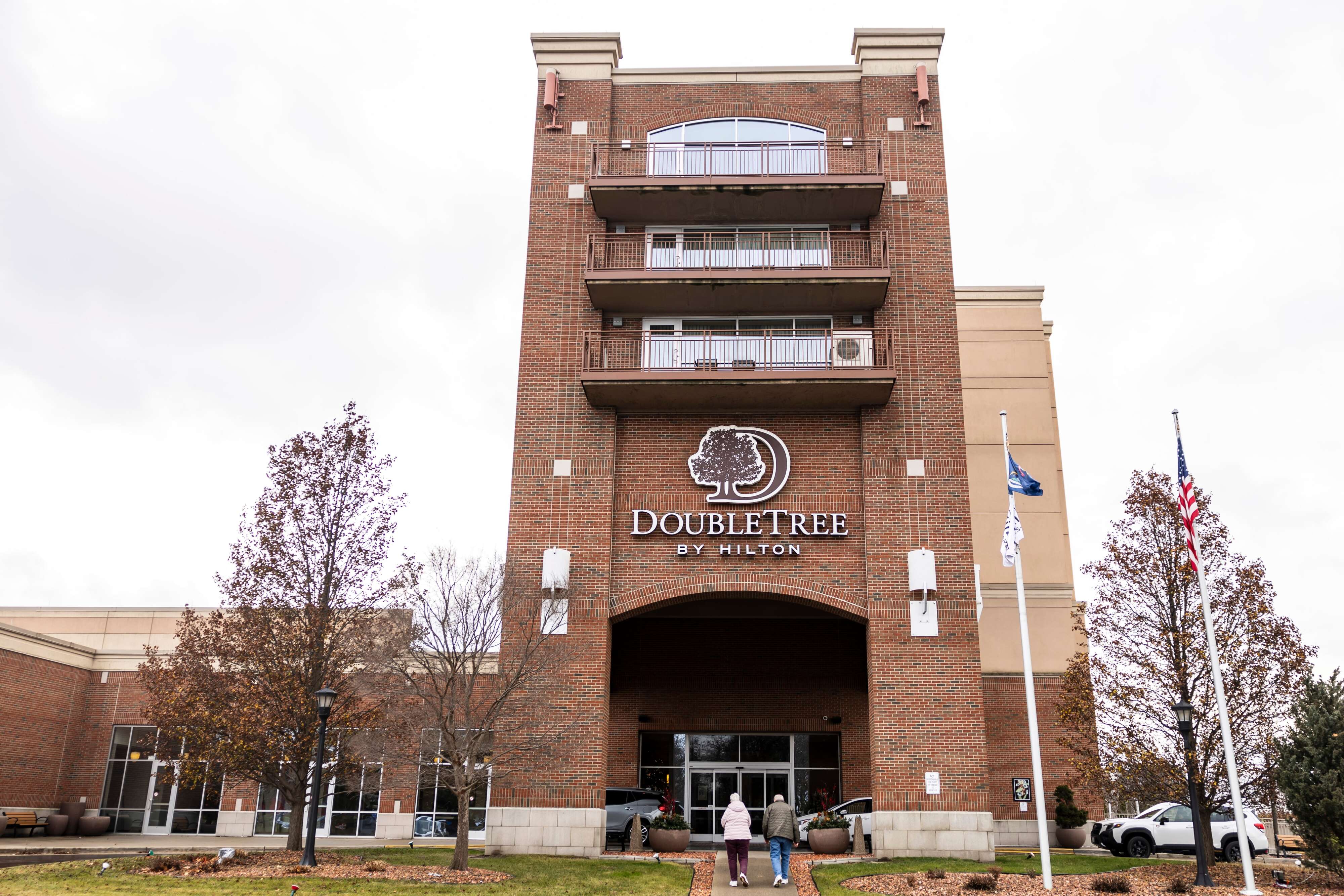 Wedding reception at Bay City’s DoubleTree Hotel marred by guest’s ...