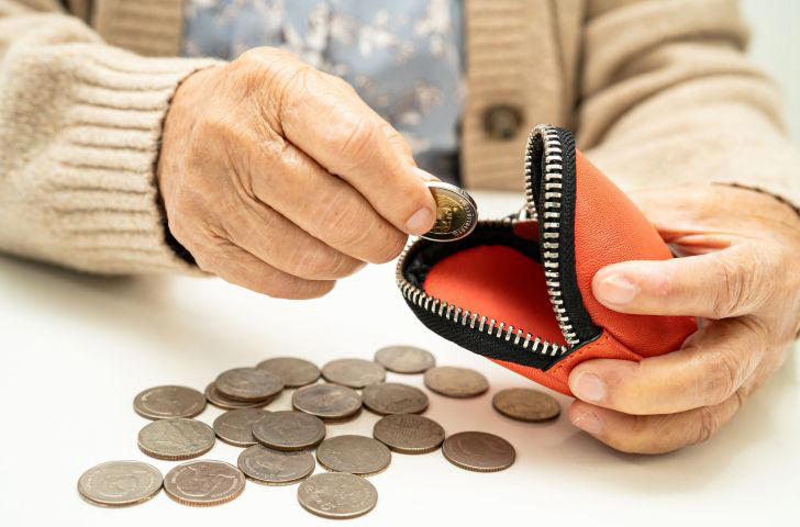 Atención jubilados | Adelantan pago de aguinaldo para el 3 de noviembre ...