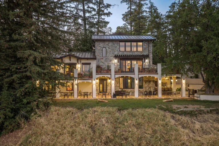 Discover NorCal vineyard home-Airbnb favorite-with tree house, yurt ...