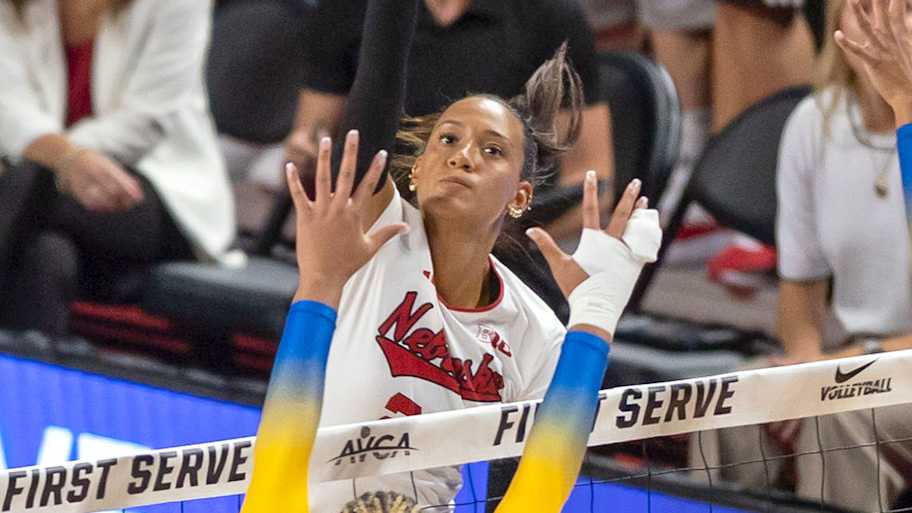 The Wednesday Spike: Is Harper Murray the Best All-Around Outside ...