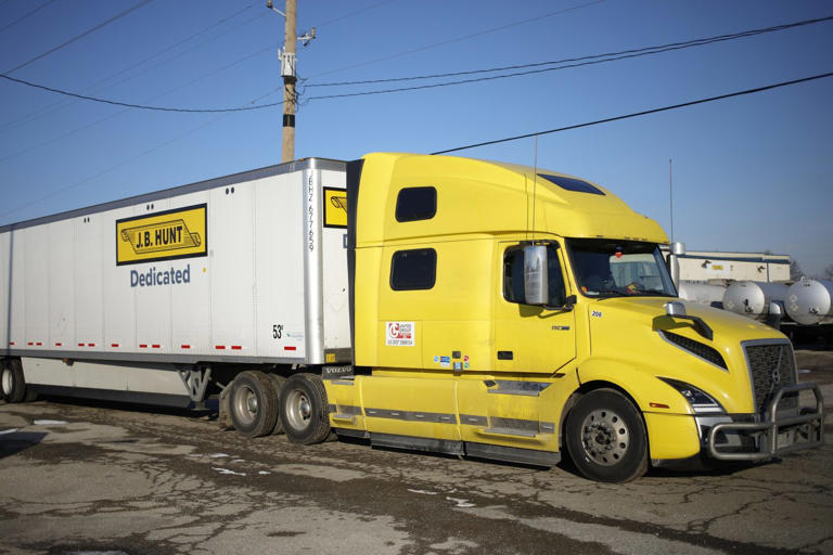 JB Hunt fourth-quarter revenue falls on lower intermodal sales