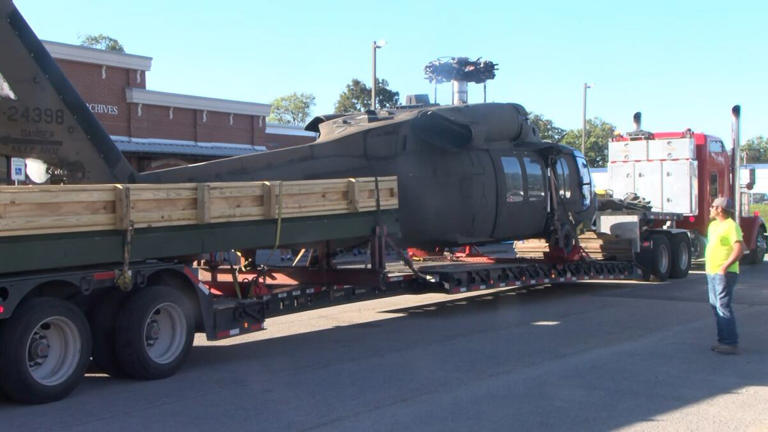 Alabama Veterans Museum in Athens welcomes black hawk helicopter