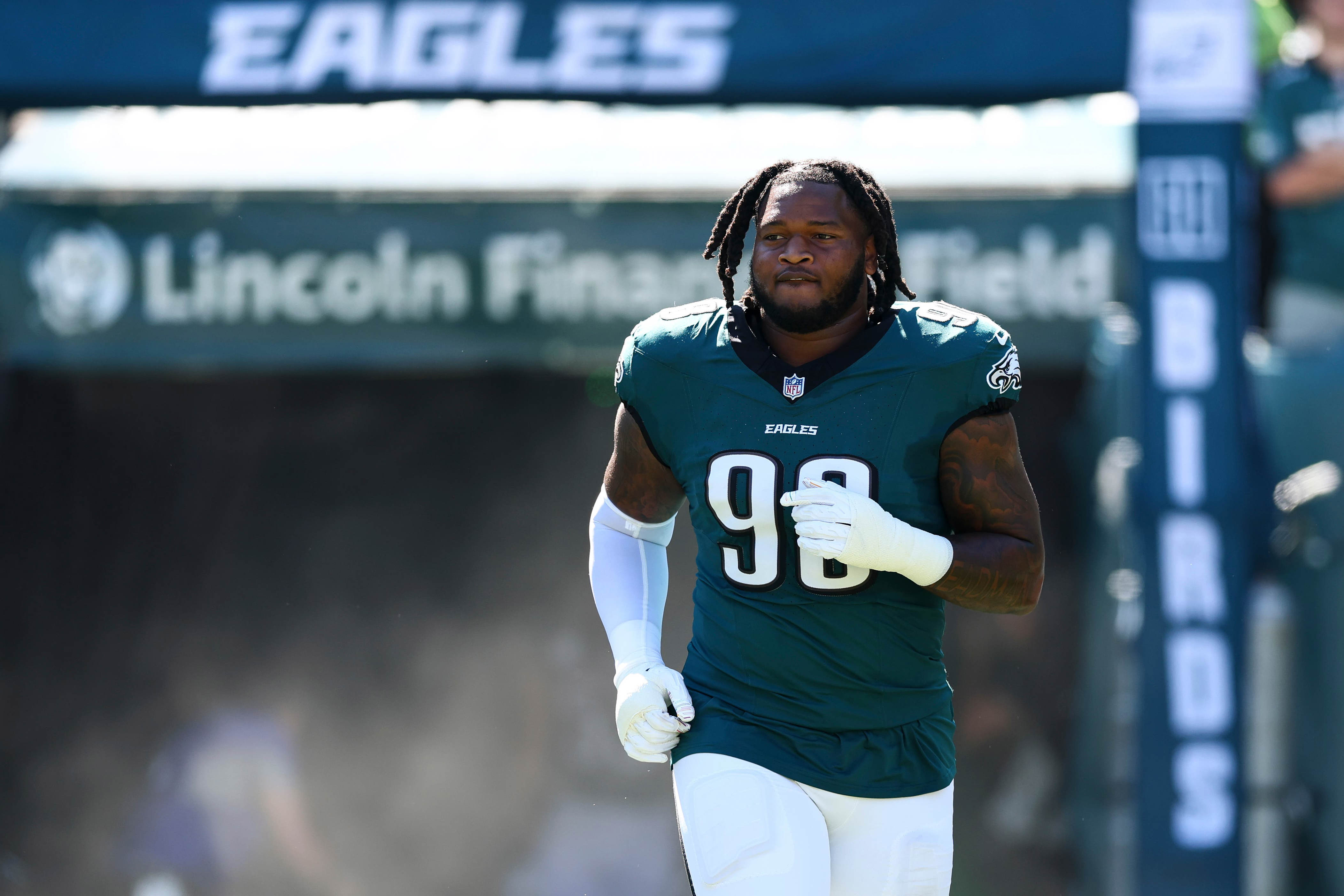 Eagles' Jalen Carter announces injury status for Vikings game