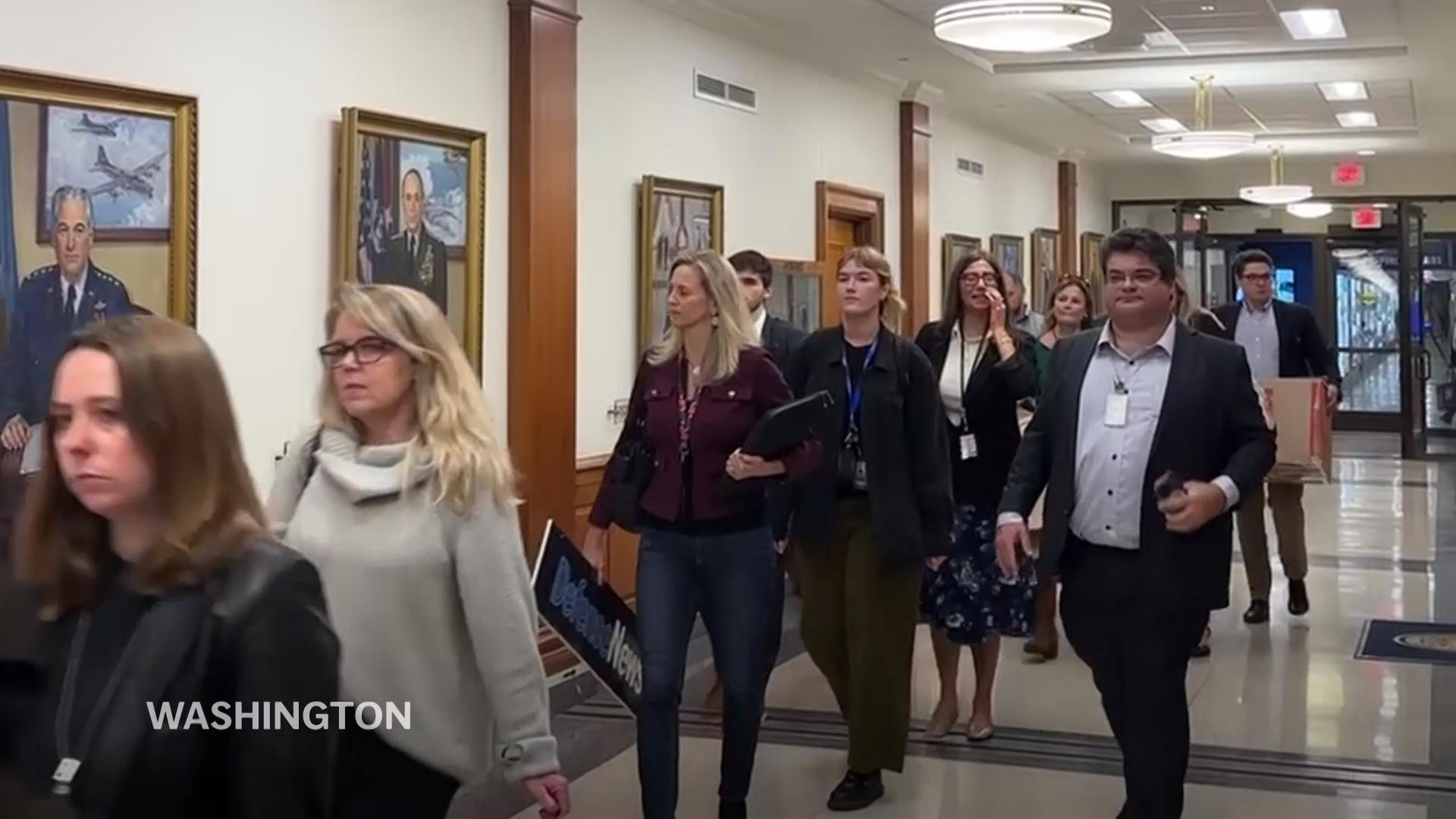 Journalists turn in access badges, exit Pentagon rather than agree to ...
