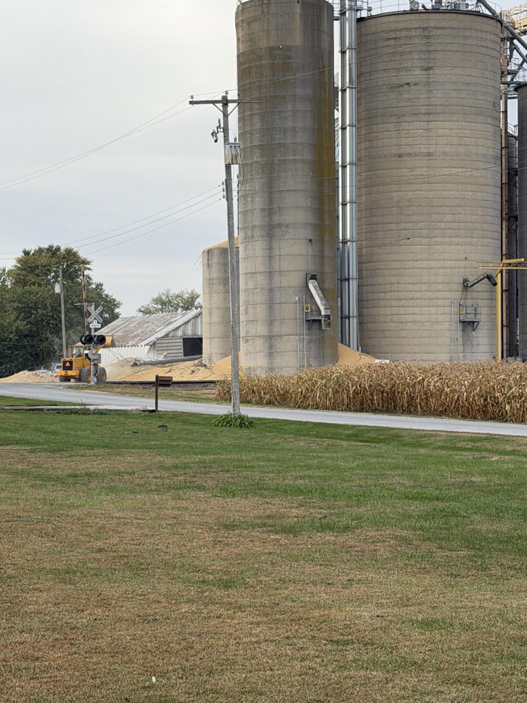 UPDATE: Power restored in Martinton after grain bin collapse