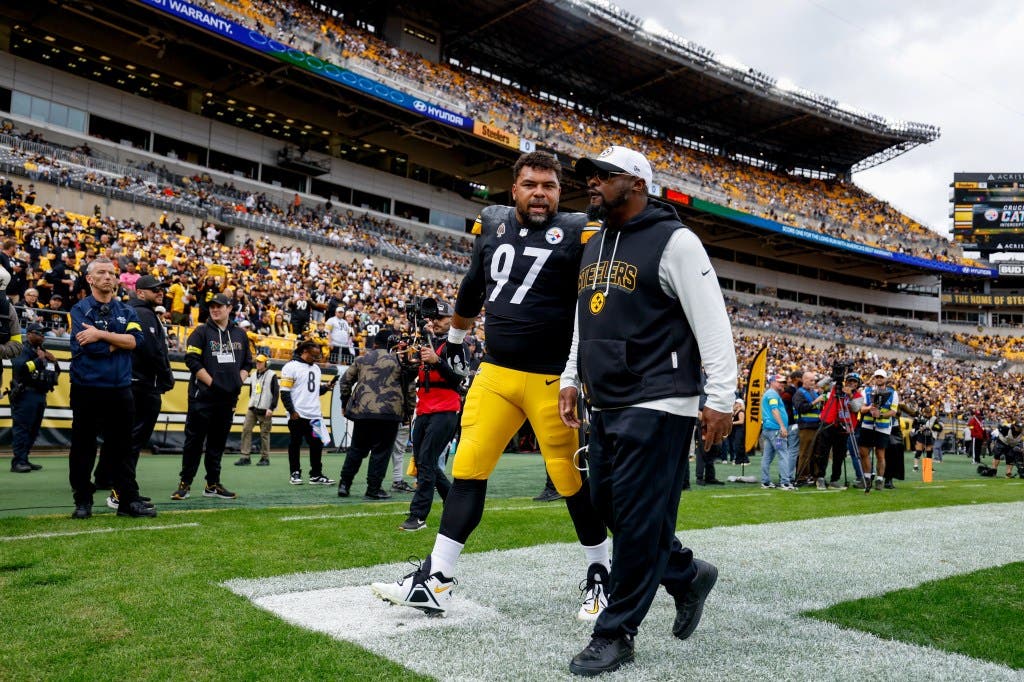 Steelers, Browns call out 'embarrassing' NFL field conditions: report